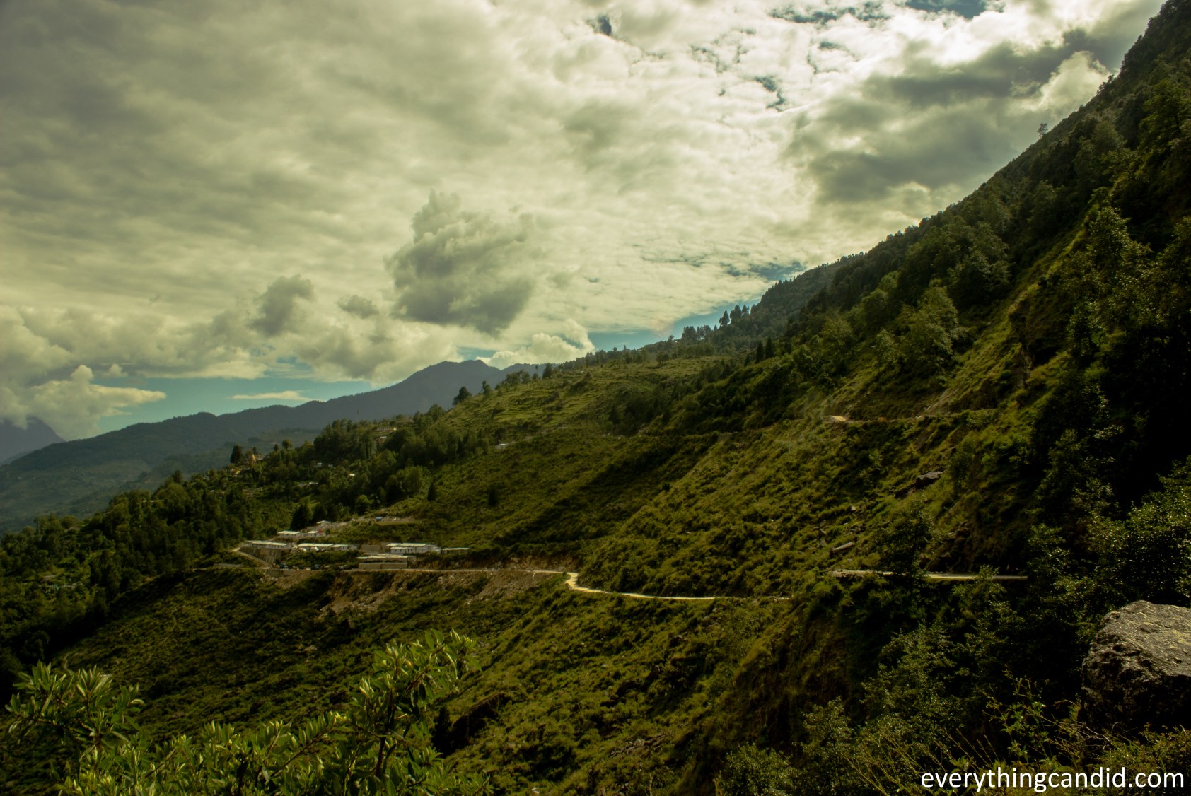 Himalayan Road Trip Across Uttaranchal: Munsiyari & Stunning ...