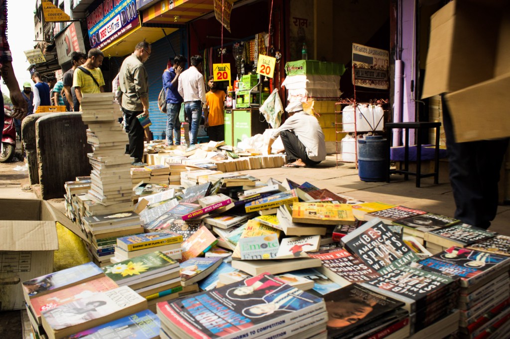 Sunday Book Street Market Of Delhi– The Superlative Paradise For Book ...